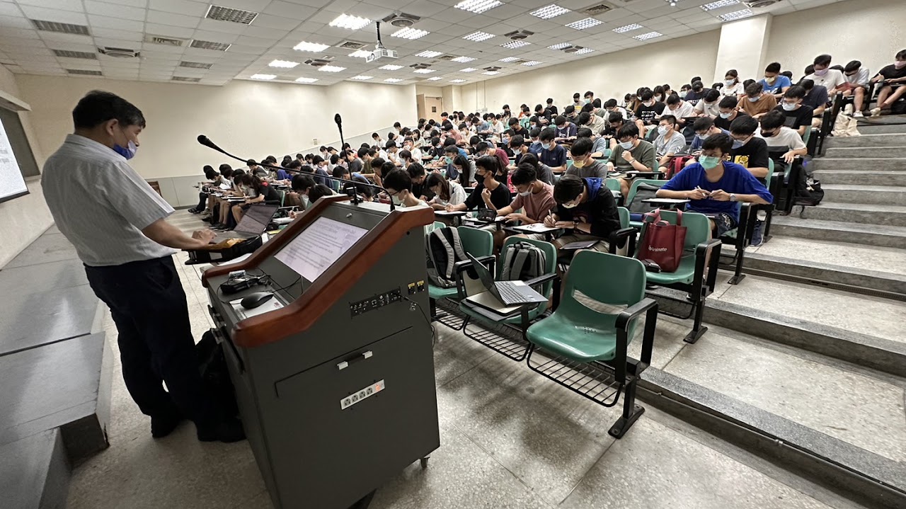 核心課程 | 前瞻積體電路設計實驗室